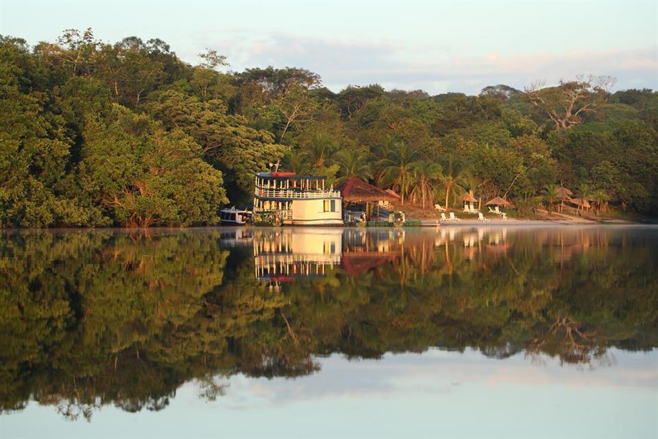 Amazon Ecopark Jungle Lodge